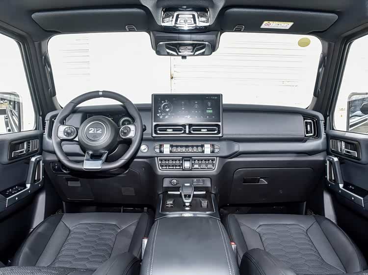 16年磨一剑，经典越野车再度回归212 T01售价13.99万元起_车家号_发现车生活_汽车之家