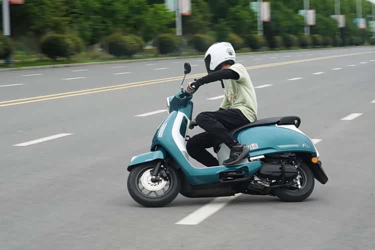 不止于颜值和科技：五羊-本田NW F125动态测评_车家号_发现车生活_汽车之家