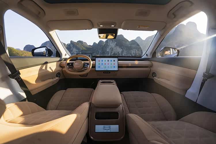 未来感与豪华感的对决：星纪元ET与理想L6全方位对比_车家号_发现车生活_汽车之家