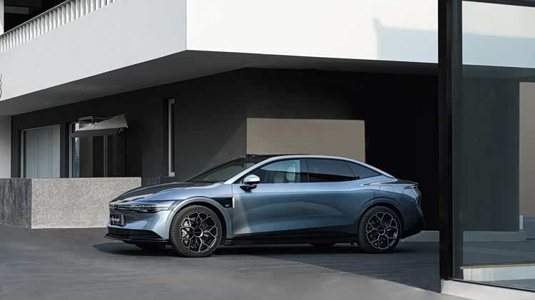 充电效率领先同级,25款极氪007 小米 SU7 Model 3长途自驾无压力_车家号_发现车生活_汽车之家