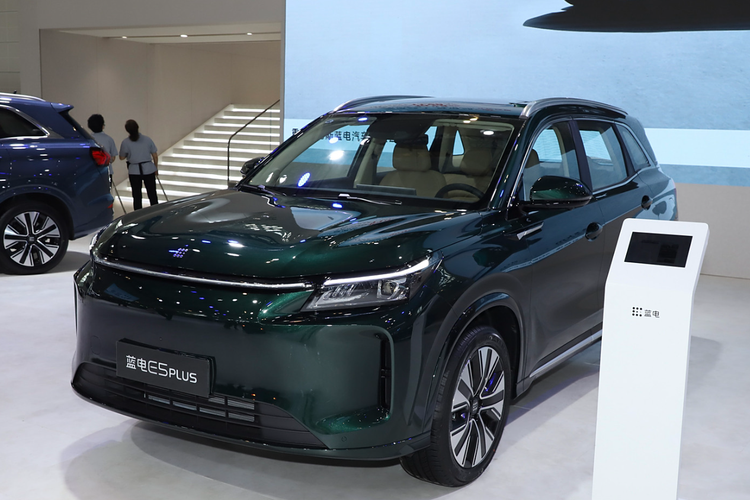 全新蓝电E5 PLUS“价格屠夫”起步10万内，插混动力，5/7座都有_车家号_发现车生活_汽车之家