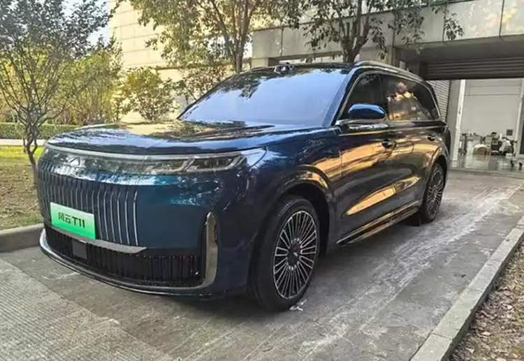 【文章】造型神似揽胜，综合续航超1400km，奇瑞风云T11最新实车曝光！_车家号_汽车之家