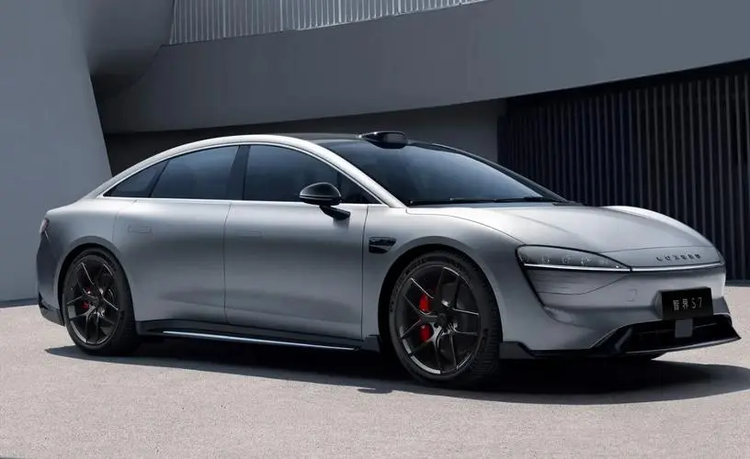 星际紫上线！极氪007的新配色让智界S7、Model 3黯然失色？_车家号_发现车生活_汽车之家