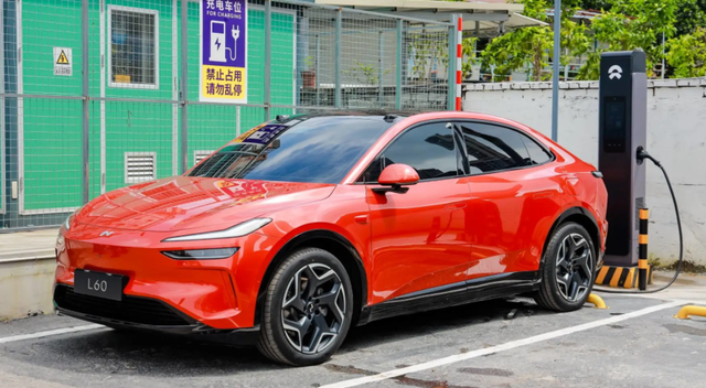 乐道L60到店，颜值高、性能强，轴距2950mm，能用蔚来换电站吗？_车家号_发现车生活_汽车之家