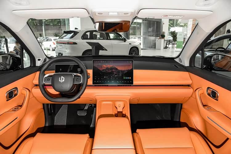 顶配不超20万，800V、大六座、高阶智驾全上车，零跑C16有戏吗？_车家号_发现车生活_汽车之家