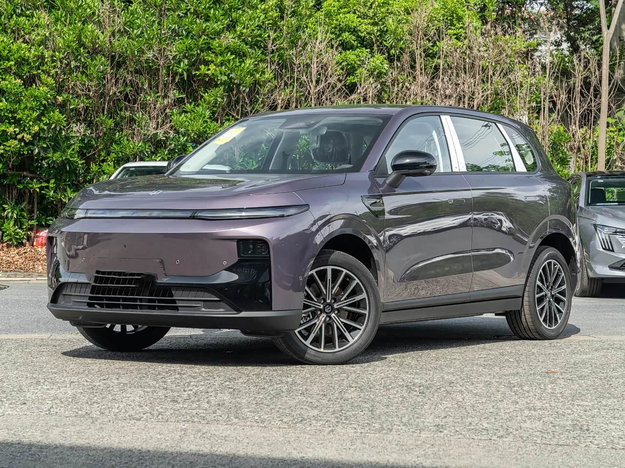 零跑B10对比银河E5，10万级家用纯电SUV怎么选？看完这篇就知道了_车家号_发现车生活_汽车之家