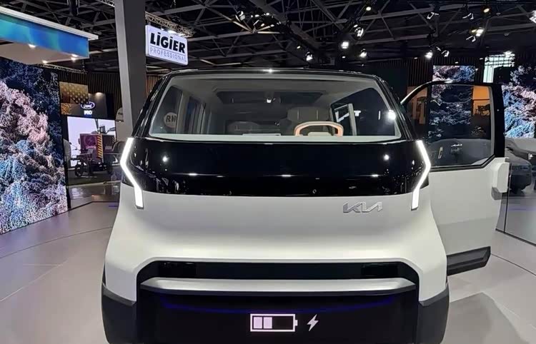 起亚‘放大招’了！纯电MPV六座1+2+3布局，续航400km！_车家号_发现车生活_汽车之家