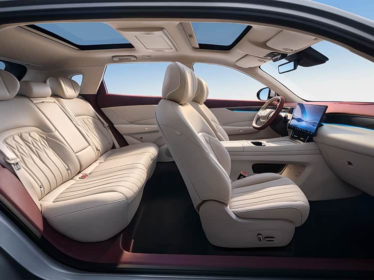 15万内舒适平权的“尖子选手”，东风风神L8预售12.99万起_车家号_发现车生活_汽车之家