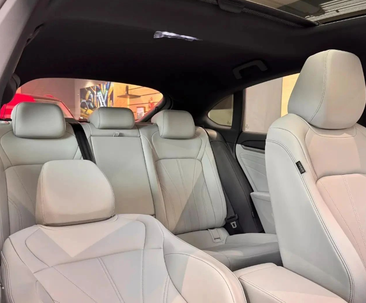 2026款凌渡L 1.5T 波西米亚灰：溜背无框门+1.5T 动力+掀背尾箱_车家号_发现车生活_汽车之家