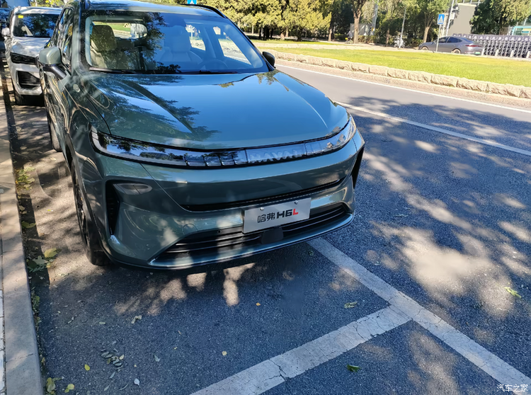 "哈弗H6L实车首秀：5座中型燃油SUV，2.0T+全新外观惊艳亮相"_车家号_发现车生活_汽车之家