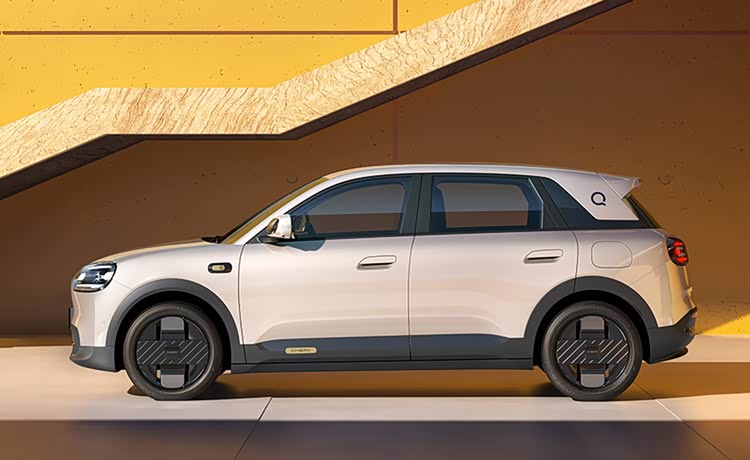 经典焕新！奇瑞全新QQ3亮相车展，造型小巧可爱，能火？_车家号_发现车生活_汽车之家