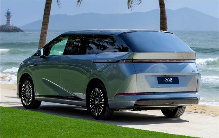 小鹏X9 PowerX首发，首款搭载内燃式引擎的新车，综合续航1602km_车家号_发现车生活_汽车之家