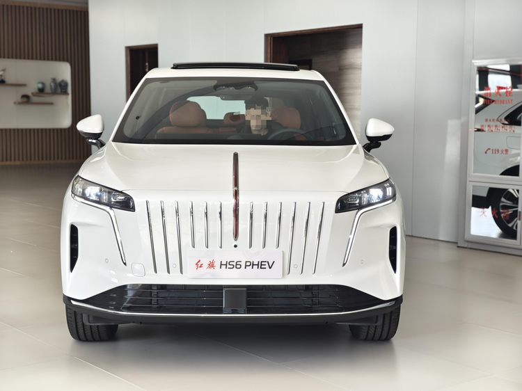 红旗HS6 PHEV实车到店，长超4米9+502马力，配零重力副驾+冰箱_车家号_发现车生活_汽车之家