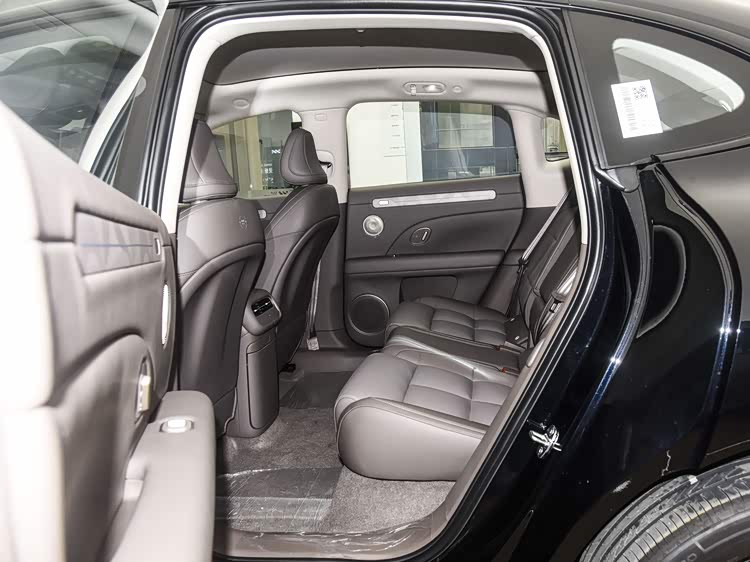 24.49万元 /智己LS6新增车型 配空气悬架_车家号_发现车生活_汽车之家