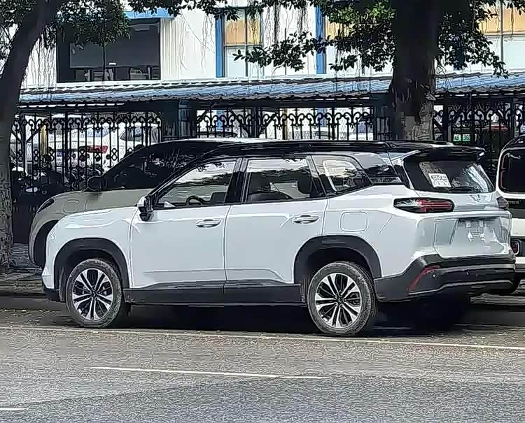 全新五菱星光560实车曝光，燃油/纯电/插混动力可选，轴距2810mm_车家号_发现车生活_汽车之家