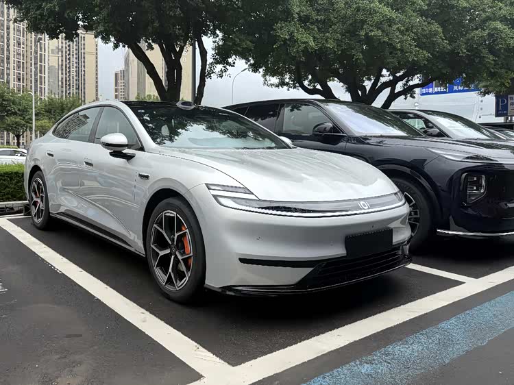 长安启源A06到店实拍，大过秦L+冰箱，续航超2000km+6C闪充_车家号_发现车生活_汽车之家