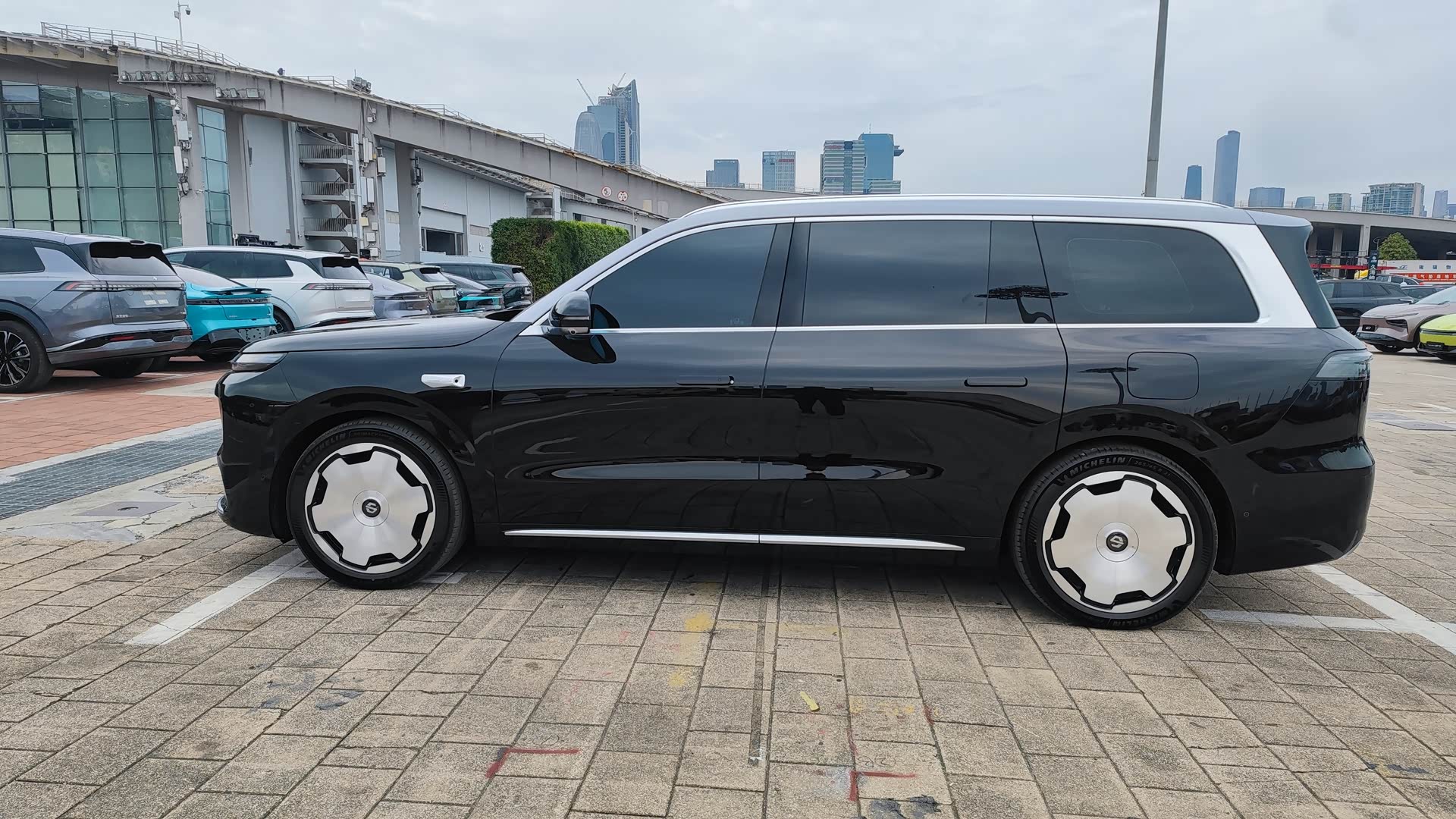 2025广州车展：全新零跑D19 有高级感_车家号_发现车生活_汽车之家