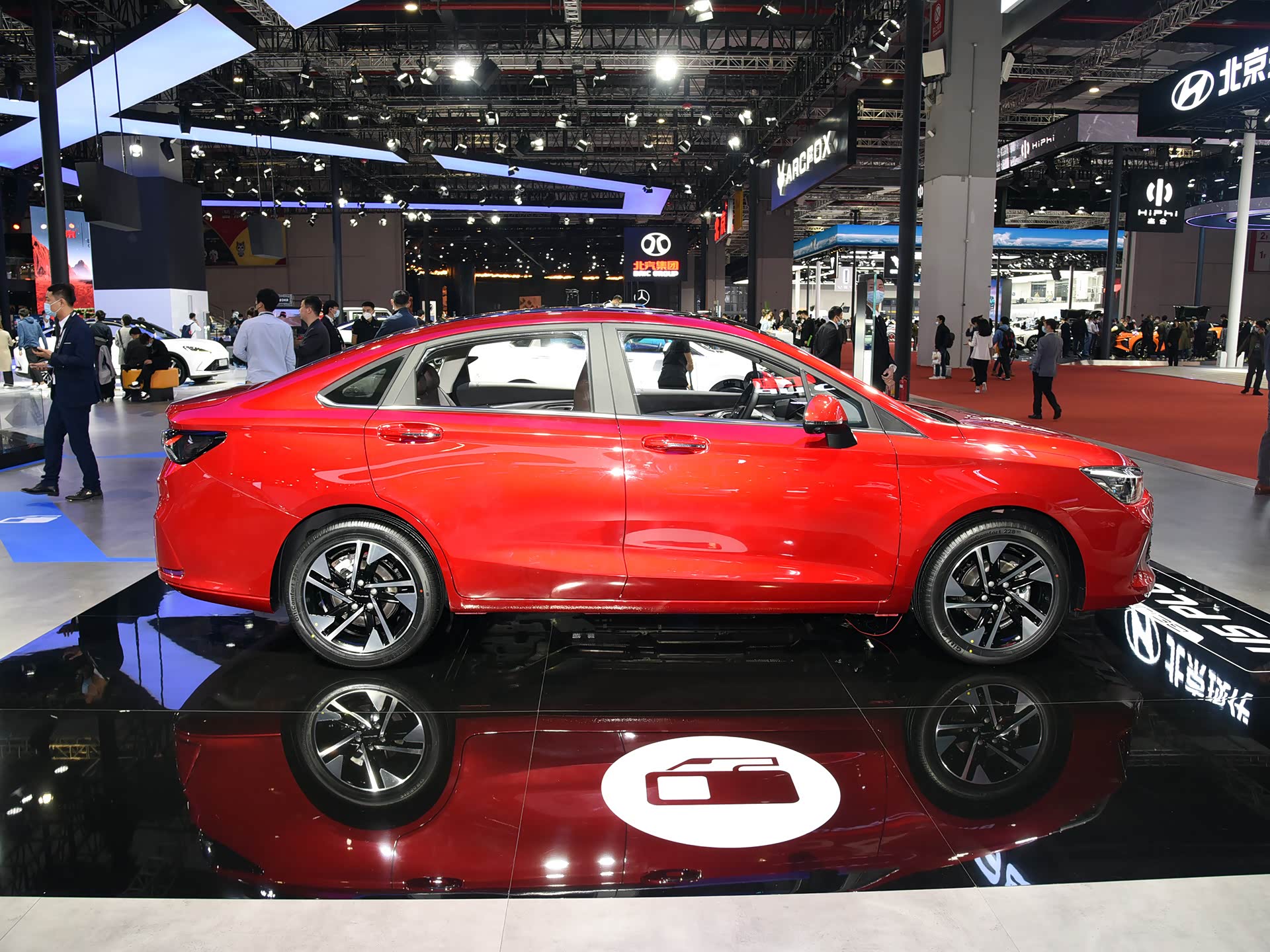 2021上海车展：BEIJING-U5 PLUS正式亮相 同步预售7-11万元_车家号_发现车生活_汽车之家