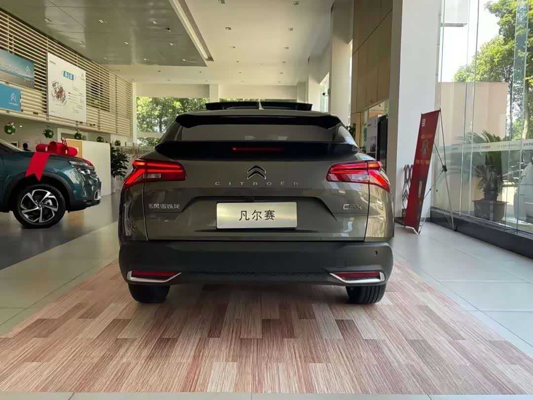 探店凡尔赛C5X：14万起步，值得一试？_车家号_发现车生活_汽车之家