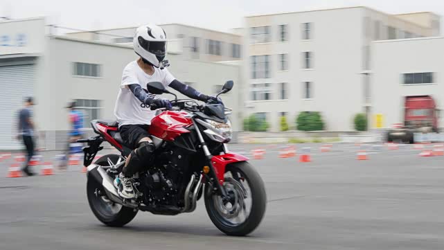 新晋性价比神车 本田CB400F初体验 动力平顺操控灵活 真香！_车家号_发现车生活_汽车之家