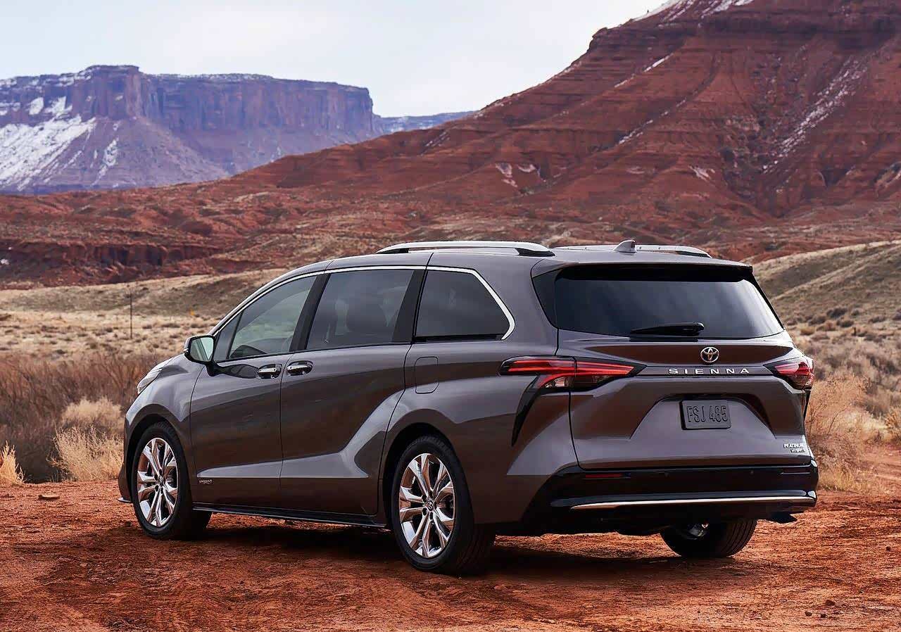 国产丰田塞纳实车曝光，配2.5L混合动力系统，难道不比别克GL8香_车家号_发现车生活_汽车之家