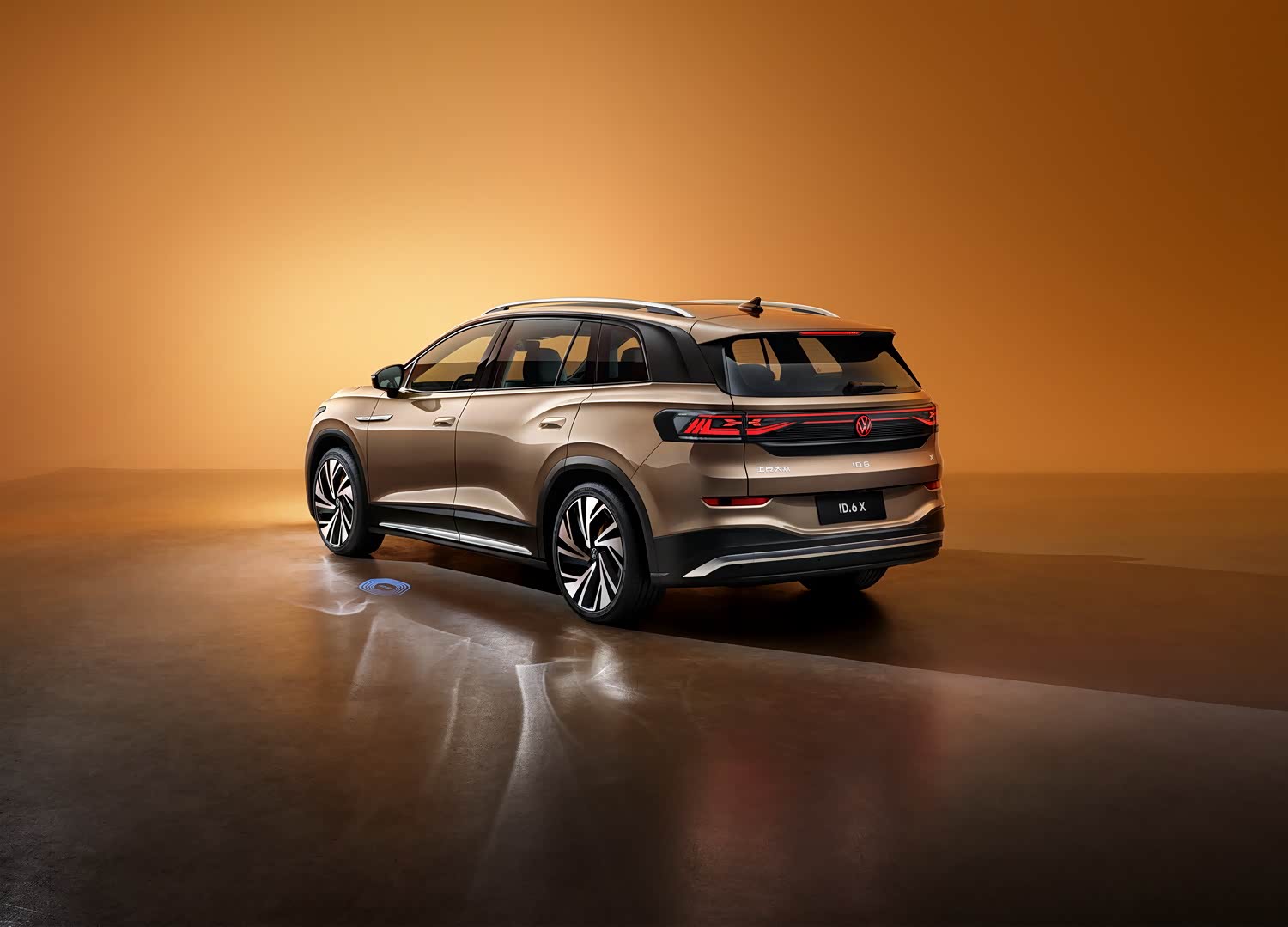 就像把玩一个大玩具 驾驶上汽大众ID.6X 2021款Pro 极智长续航版_车家号_发现车生活_汽车之家