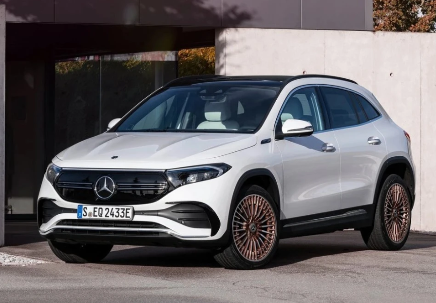 EQ家族“基本款”来啦！奔驰EQA将于上海车展亮相_车家号_发现车生活_汽车之家