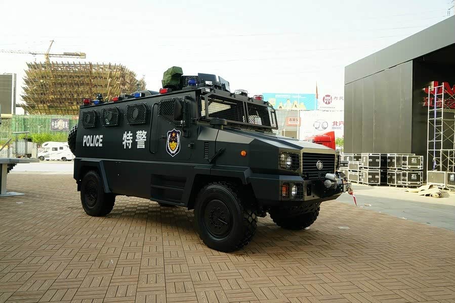 【文章】解读源自依维柯的"虎士"ZFB05A装甲车_车家号_汽车之家