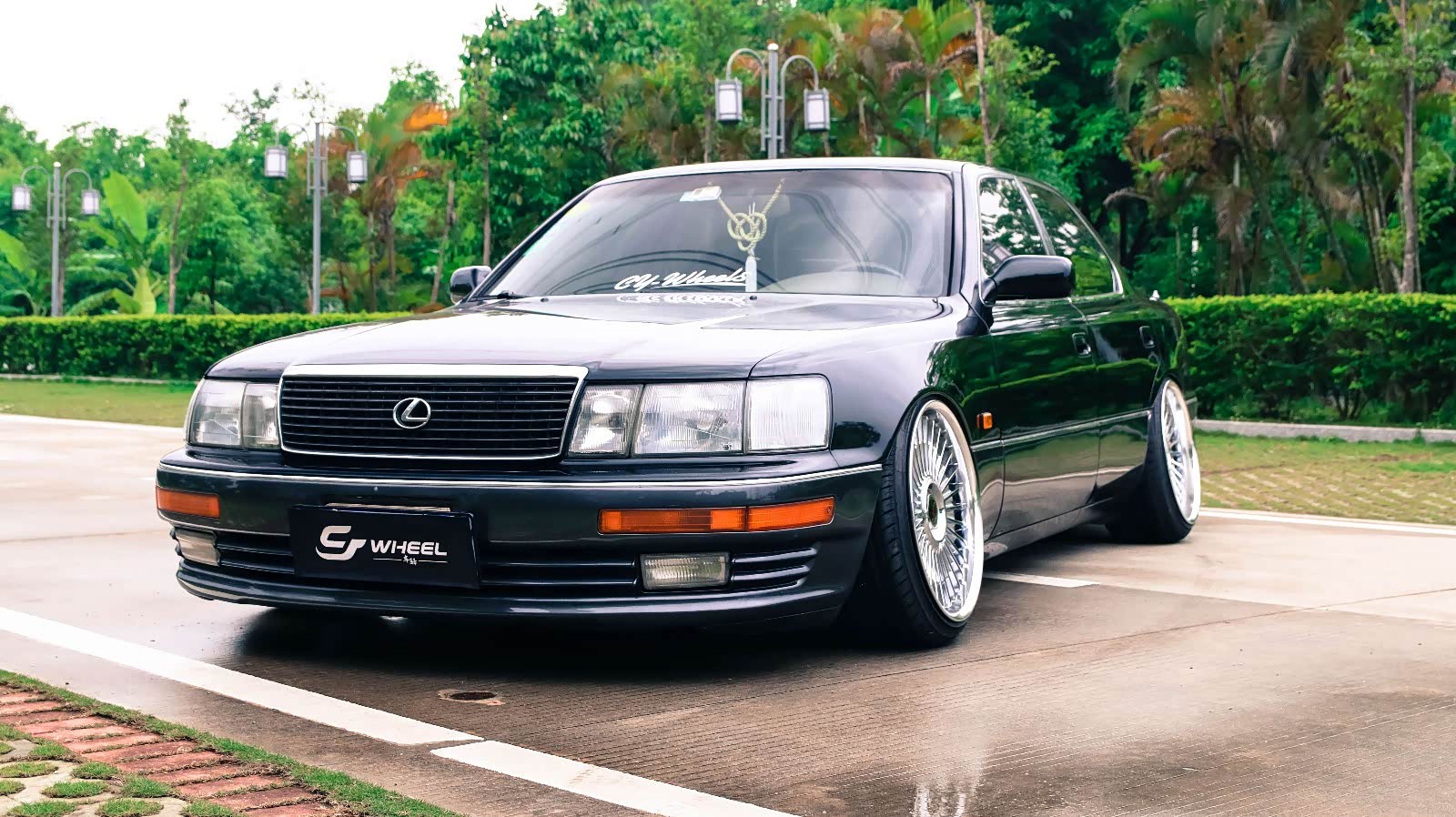 当年的大佬座驾现在仍然威风十足，雷克萨斯LS400改装案例！_车家号_发现车生活_汽车之家
