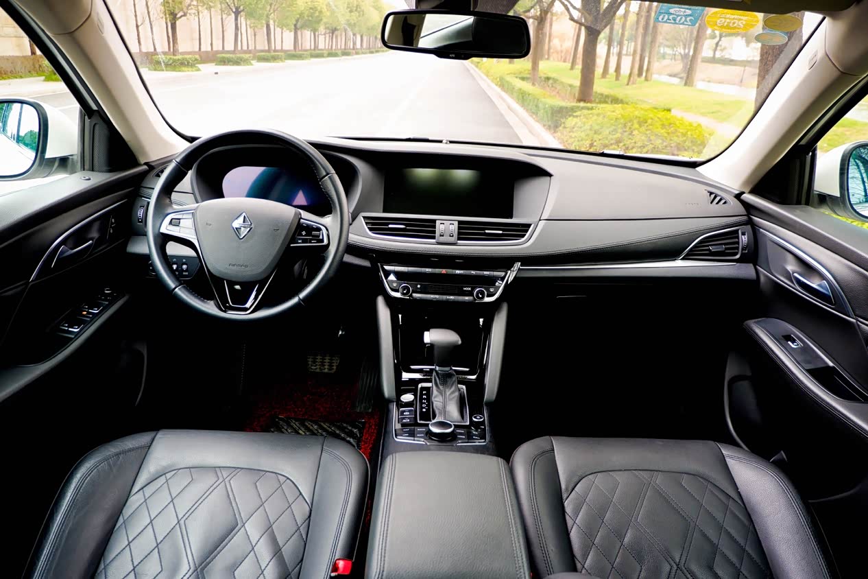 800公里评测沉默硬派SUV，宝沃BX7的国造德系风_车家号_发现车生活_汽车之家