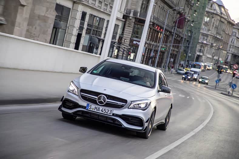 2017款奔驰AMG CLA45测评_车家号_发现车生活_汽车之家