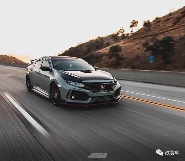 一身竞技范的水泥灰本田FK8 Type-R，更裸露着红色心脏供大家欣赏_车家号_发现车生活_汽车之家